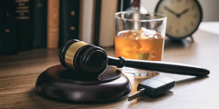Legal Terms: DWI Vs. DUI - Hat.org